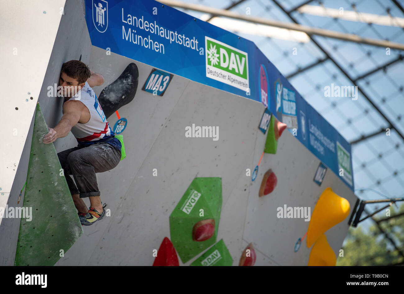 Munich, Germany. 18th May, 2019. Sports climbing: World Cup in ...