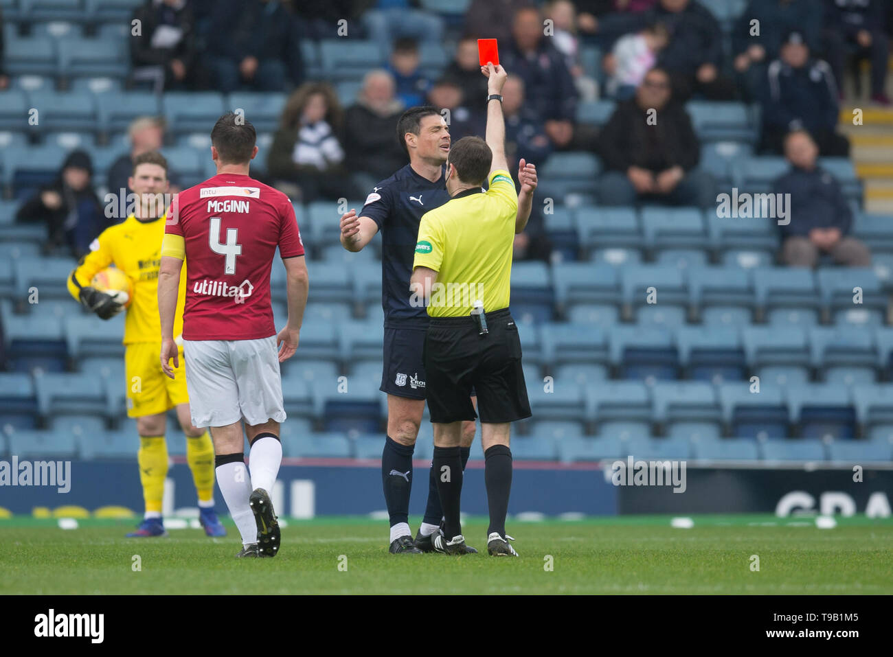 Referee alan muir hi-res stock photography and images - Alamy