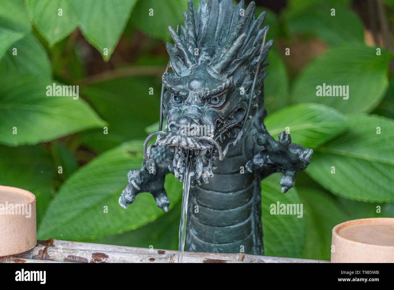 Tokyo - August 14, 2018 : Chozuya or Temizuya (Water Ablution Pavilion ...
