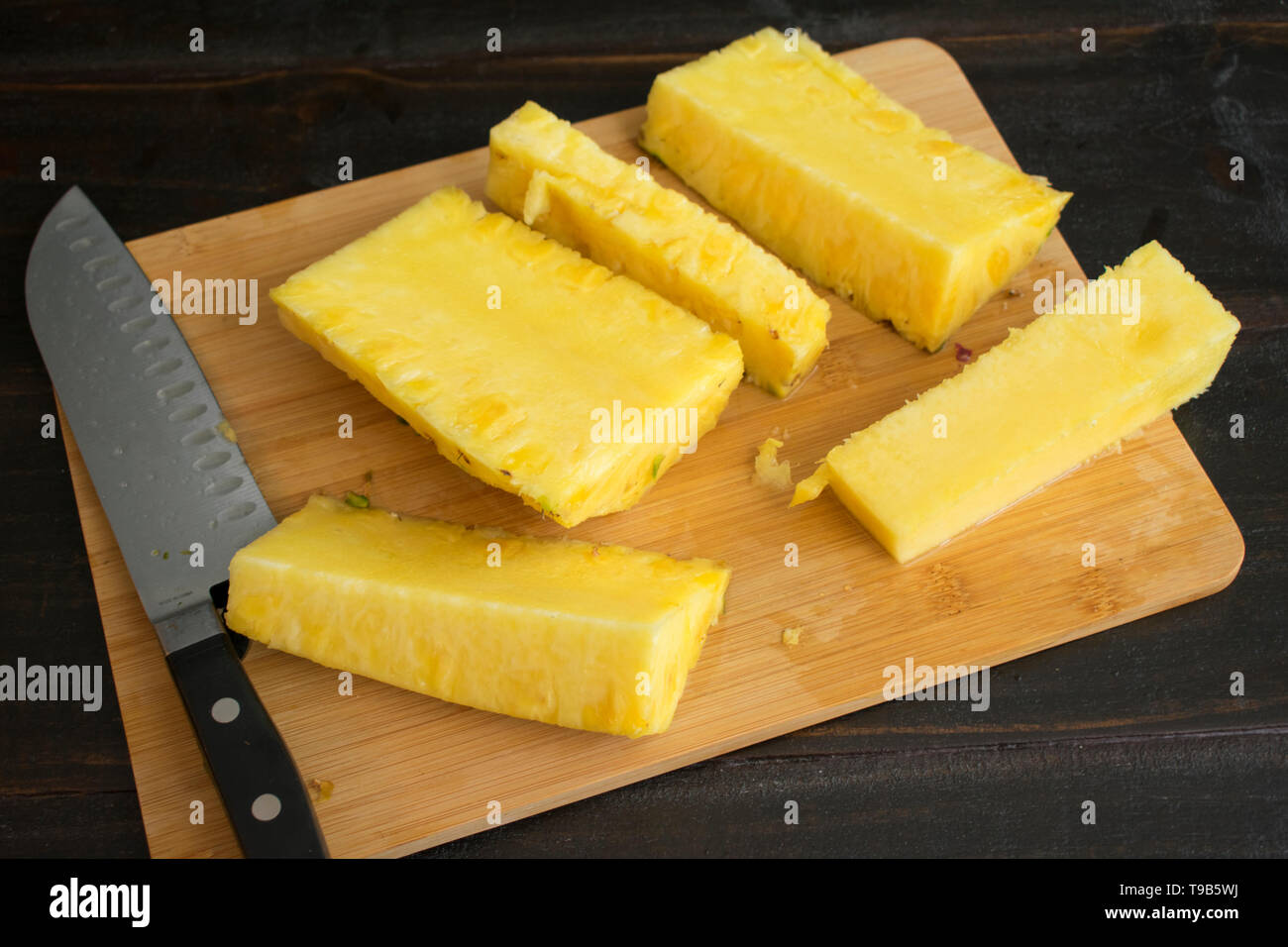Cored sliced pineapple hi-res stock photography and images - Alamy