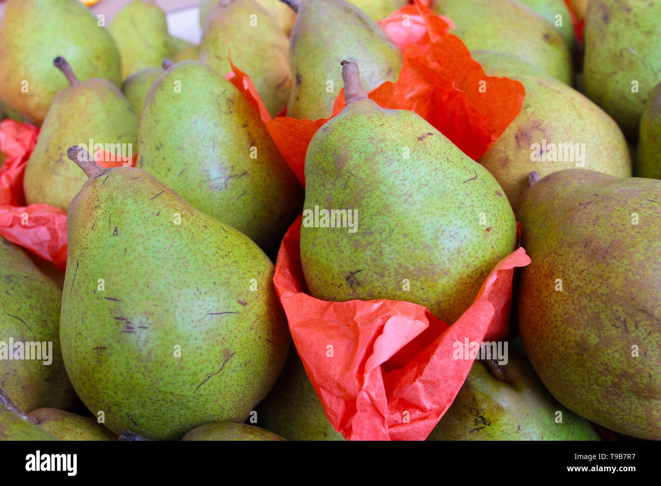 Poires hi-res stock photography and images - Alamy