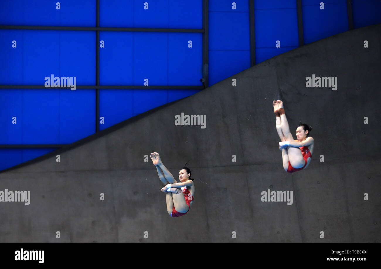 China's Shan Lin and Yani Chang in action in the 3m Synchro Springboard ...