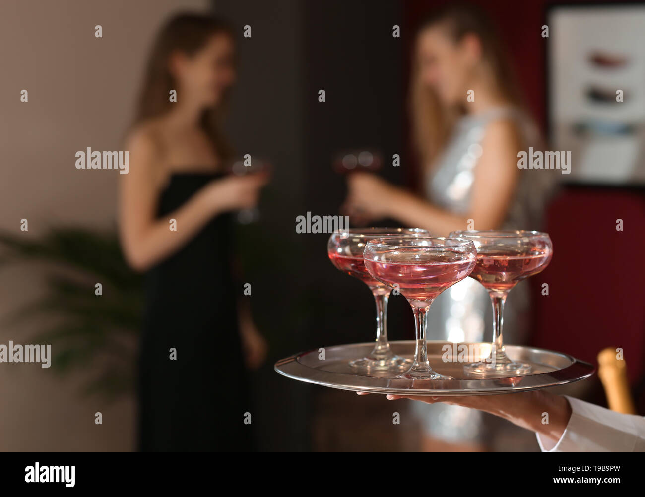 Luxury christmas restaurant waiter hi-res stock photography and images ...