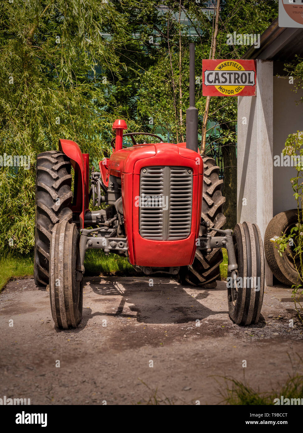 Vintage Massey Ferguson 35X Tractor at Gardening show Stock Photo - Alamy