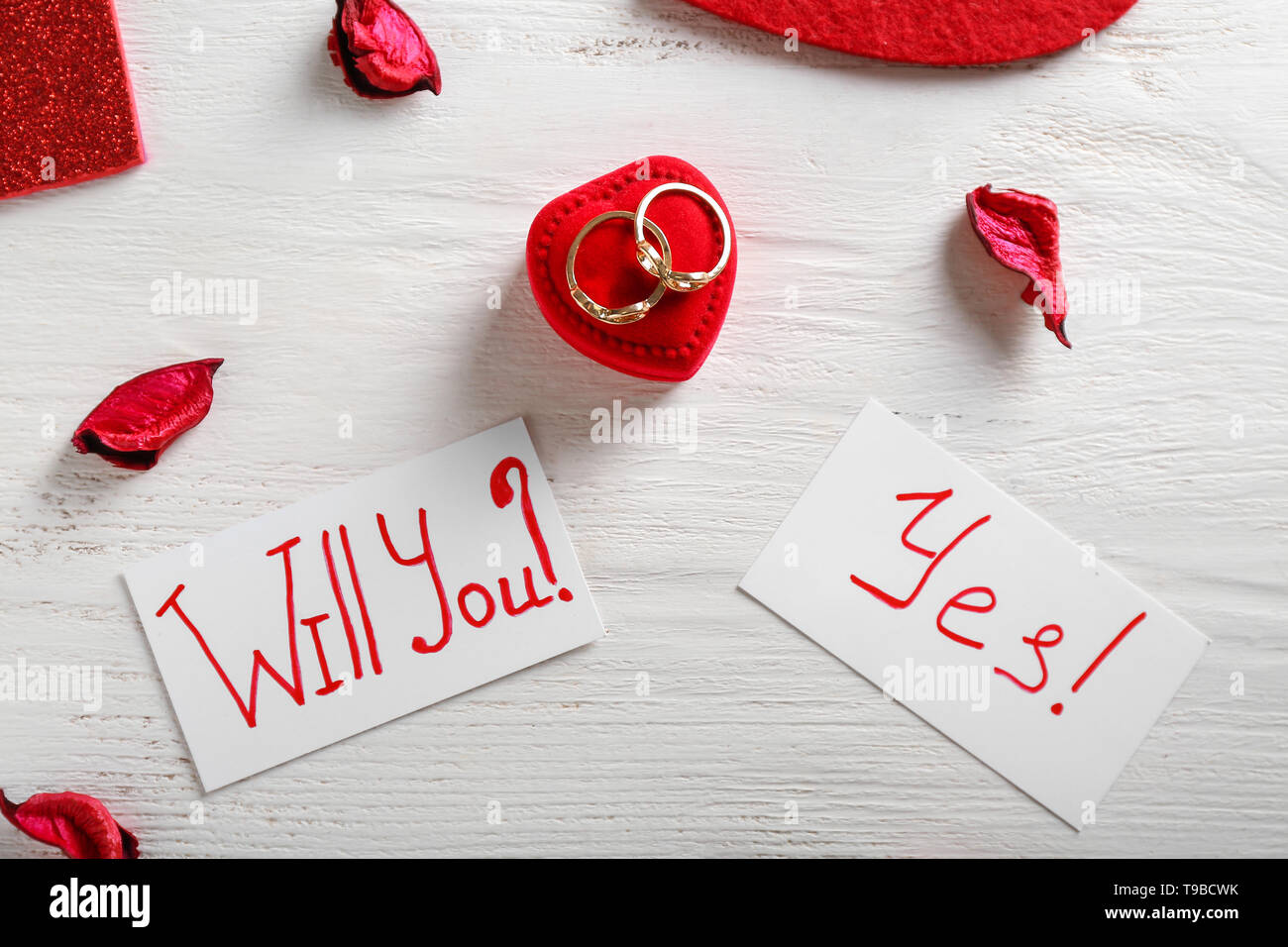 Engagement ring on cards hi-res stock photography and images - Alamy