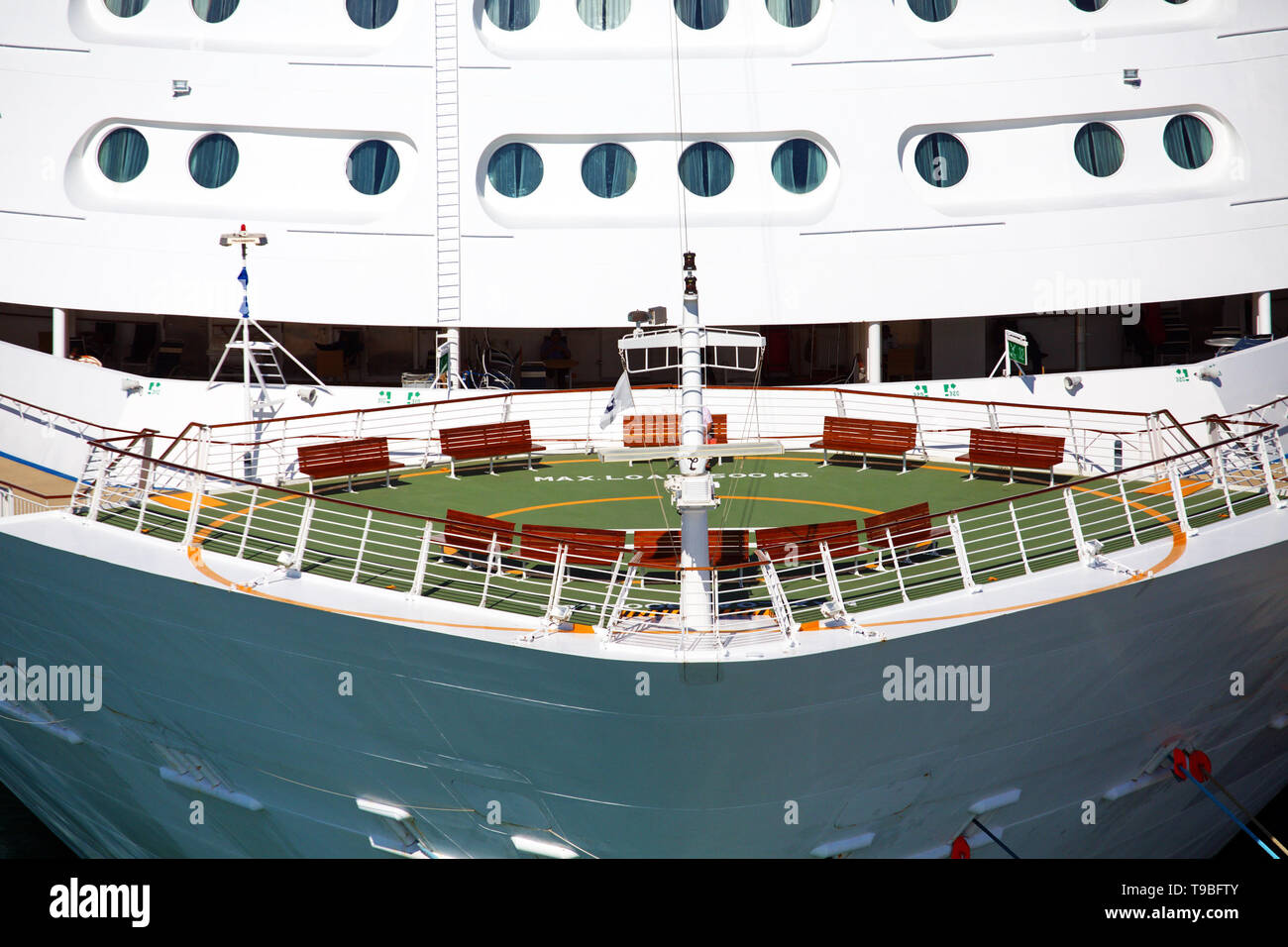 Bow of Cruise Ship Stock Photo - Alamy