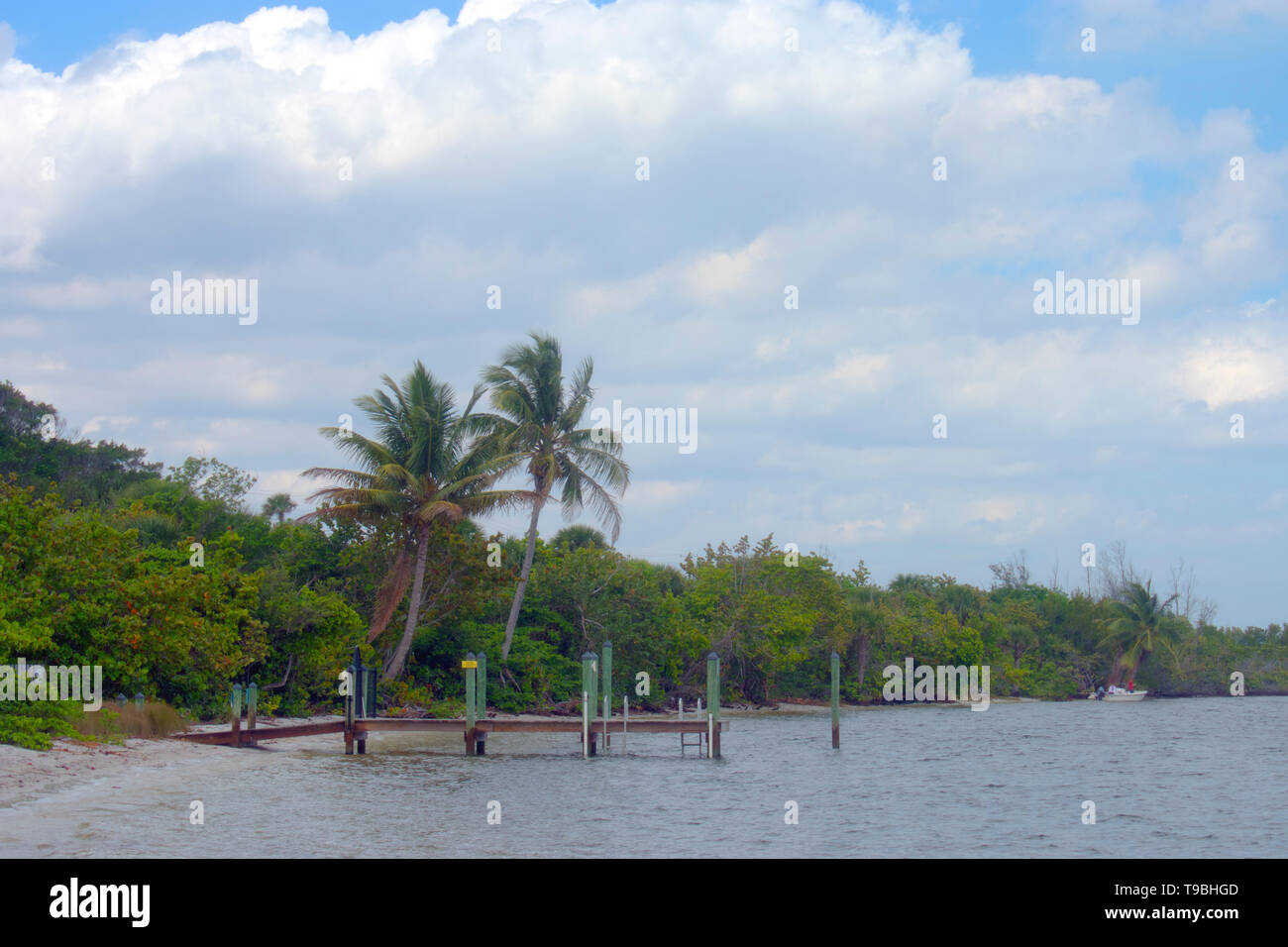 Beautiful day at the beaches and waterways of Jupiter Island, Florida ...