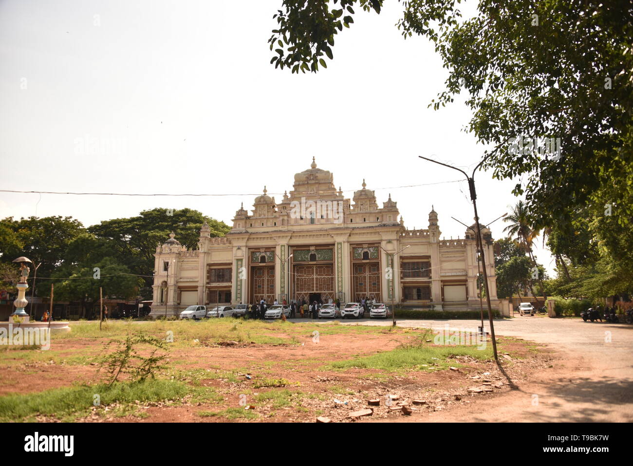 Jaganmohan Palace Art Gallery and Auditorium architecture, Mysore ...