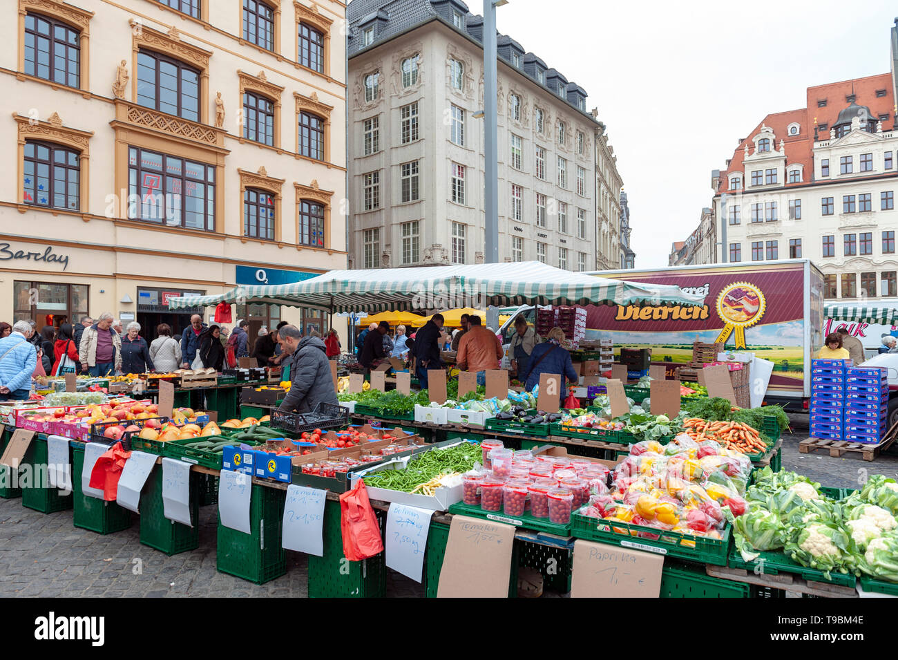 Leipzig Market Square Tourist High Resolution Stock Photography and ...