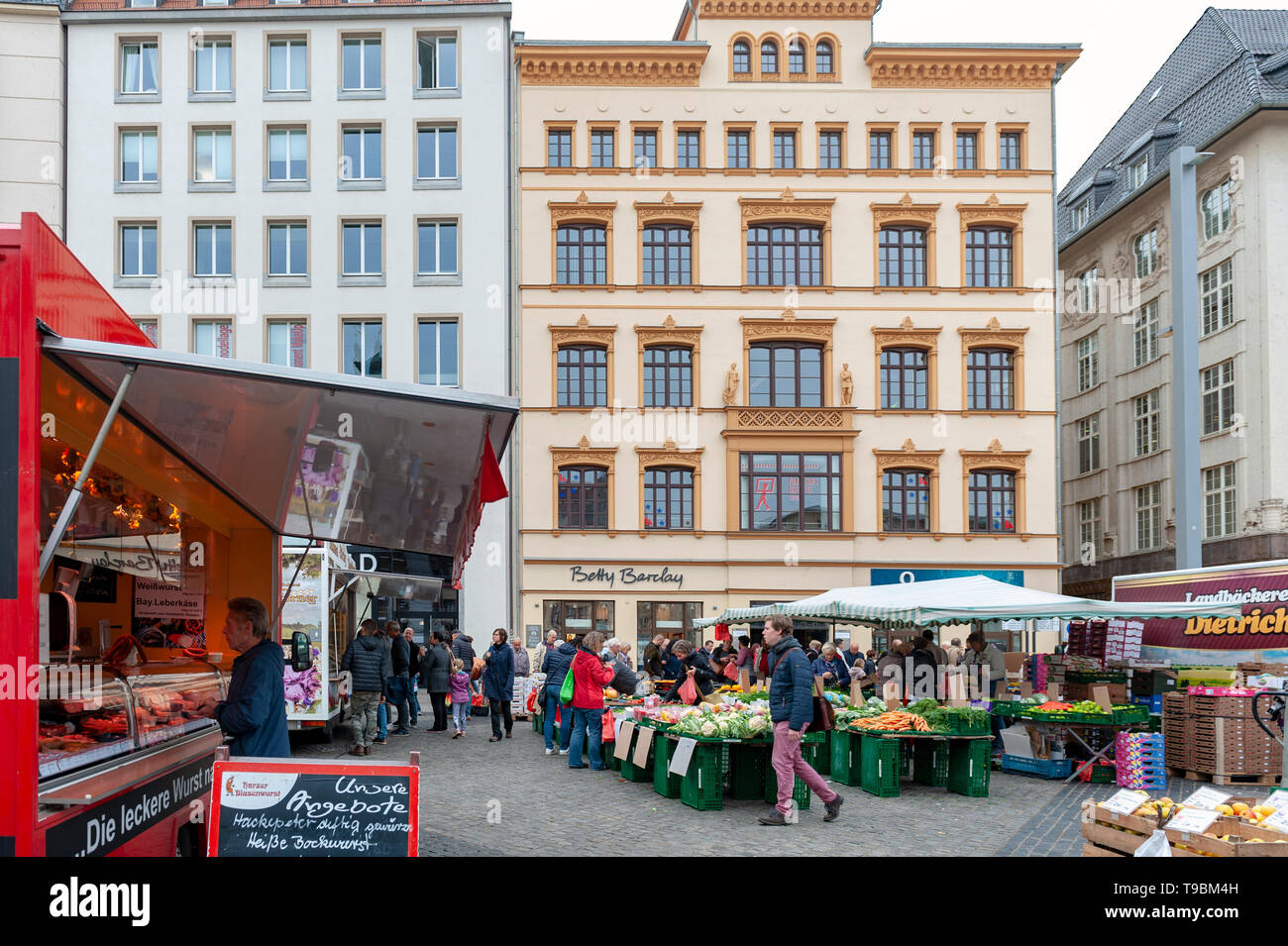Leipzig Market Square Tourist High Resolution Stock Photography and ...