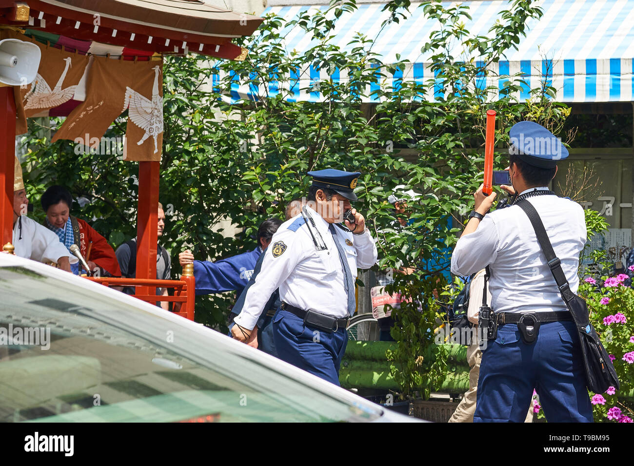 Japanese police officers uniform hi-res stock photography and images ...