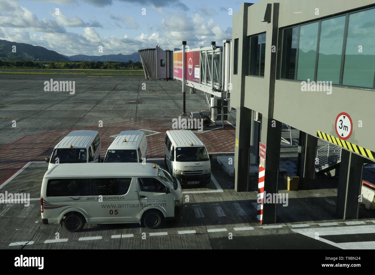 Mauritius Airport (SSR International Airport.The Airport of Mauritius ...