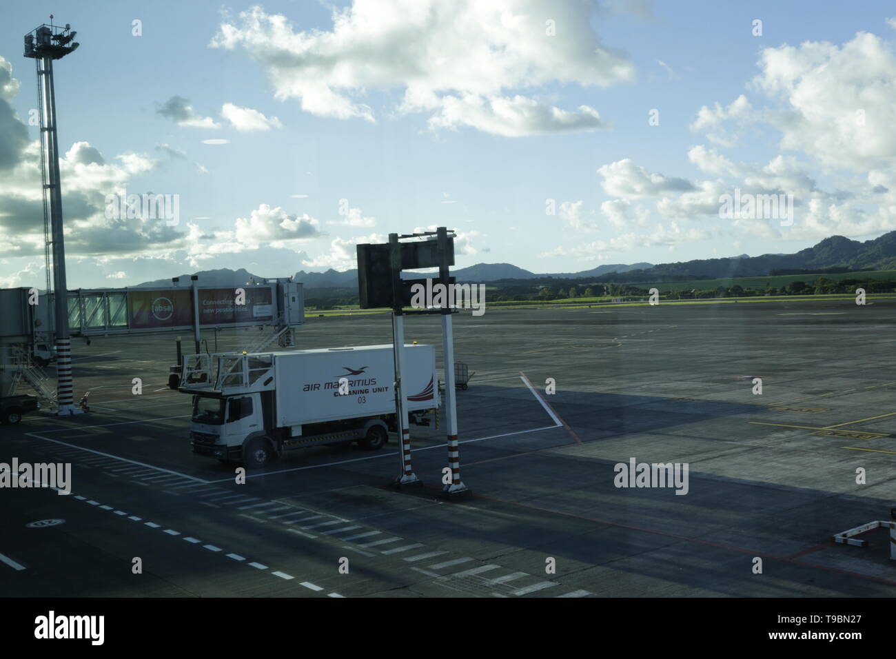 Mauritius Airport (SSR International Airport.The Airport of Mauritius ...
