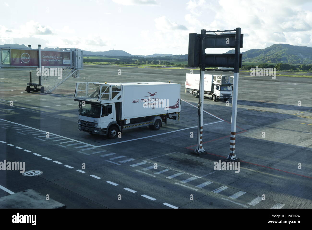 Mauritius Airport (SSR International Airport.The Airport of Mauritius ...