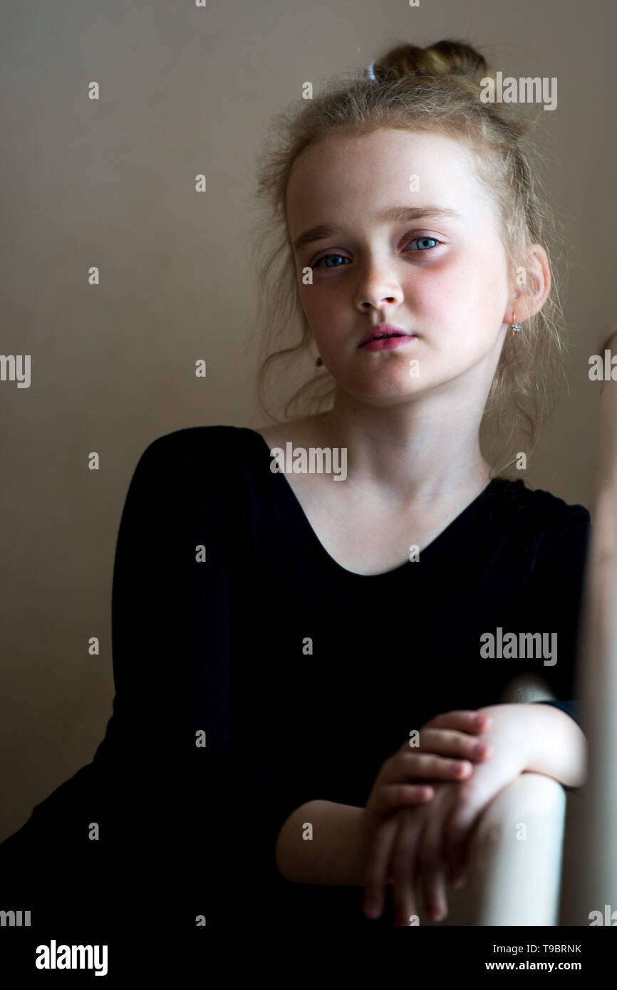 Portrait of a cute little girl in ballet class Stock Photo - Alamy