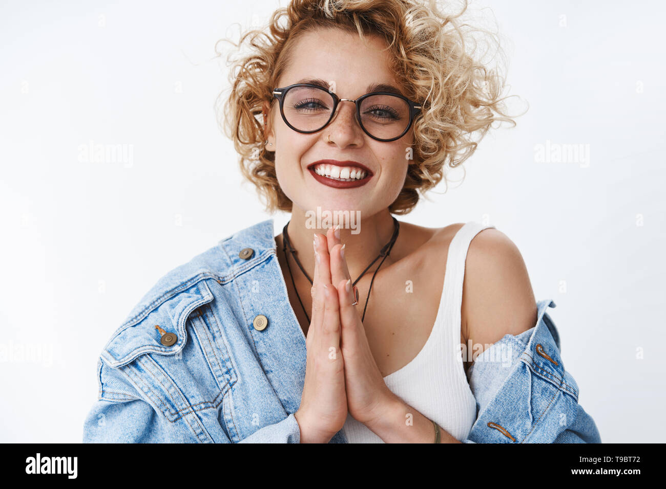 Studio shot of cute sincere and charismatic hopeful charming girl ...