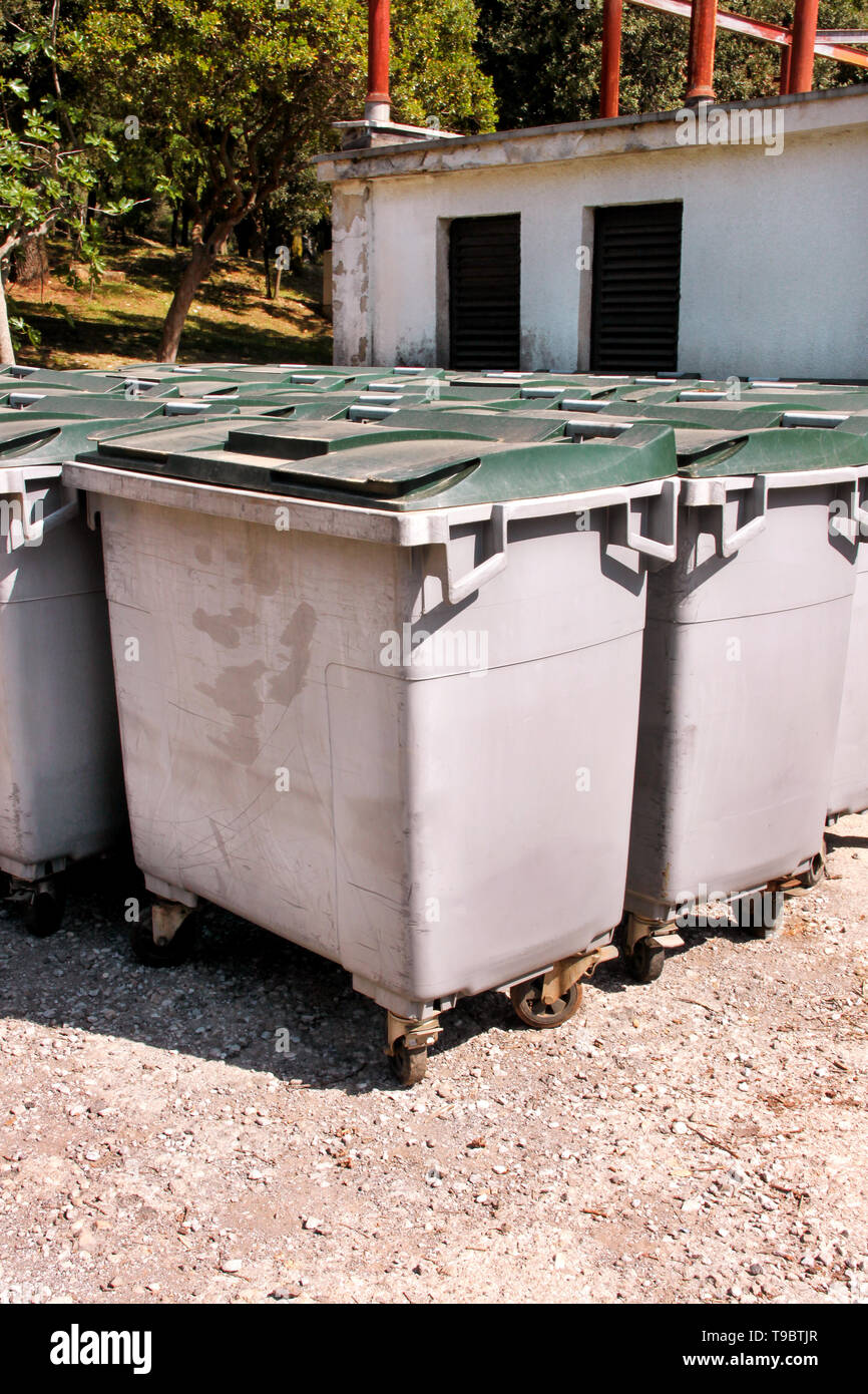 Orderly disposal hi-res stock photography and images - Alamy