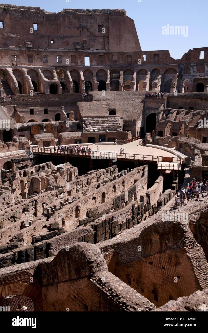 Ancient Roman Colosseum Stock Photo - Alamy