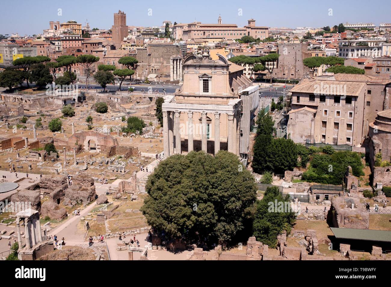 Ancient Roman Forum Sacred way Stock Photo - Alamy