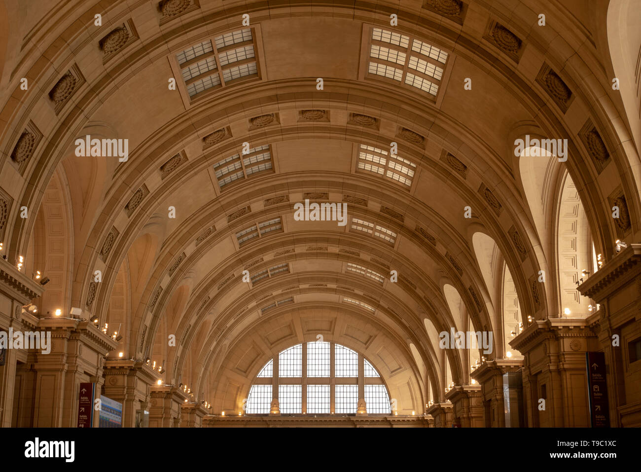 The Plaza Constitución railway station (Buenos Aires, Argentina) is ...