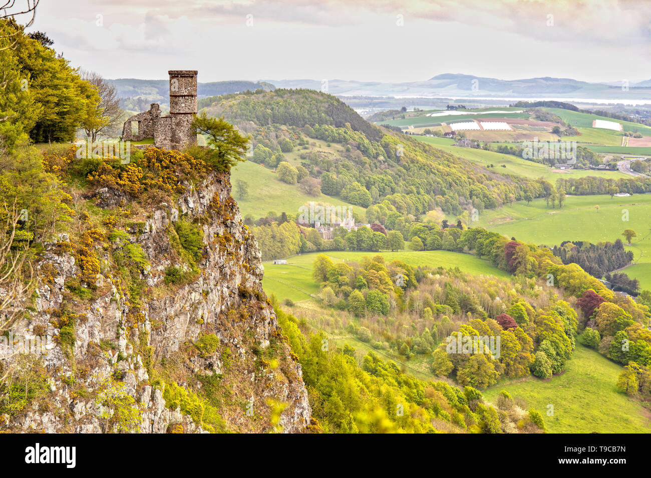 Kinnoull tower folly perth hi-res stock photography and images - Alamy