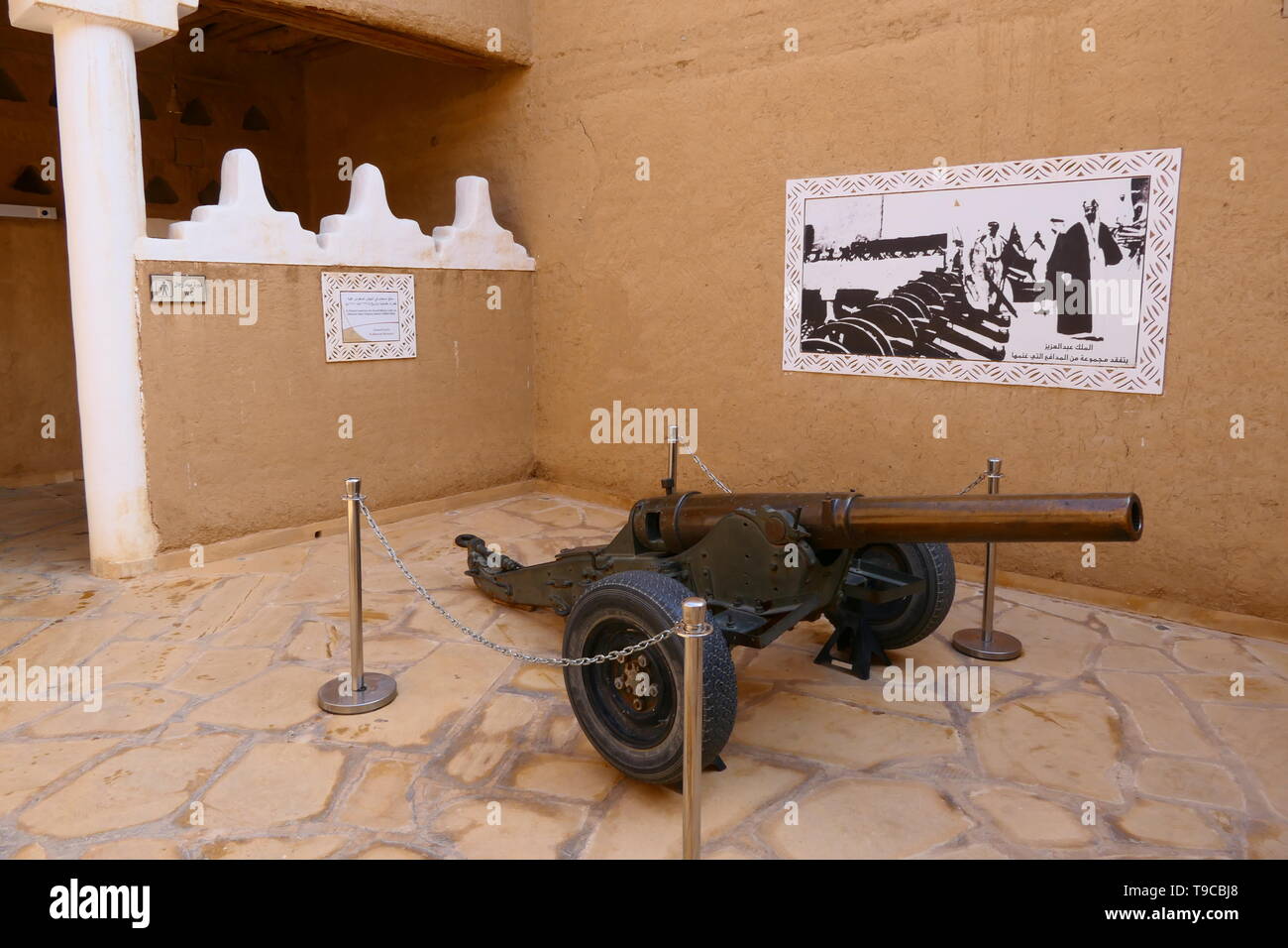 Historical weapons hi-res stock photography and images - Alamy