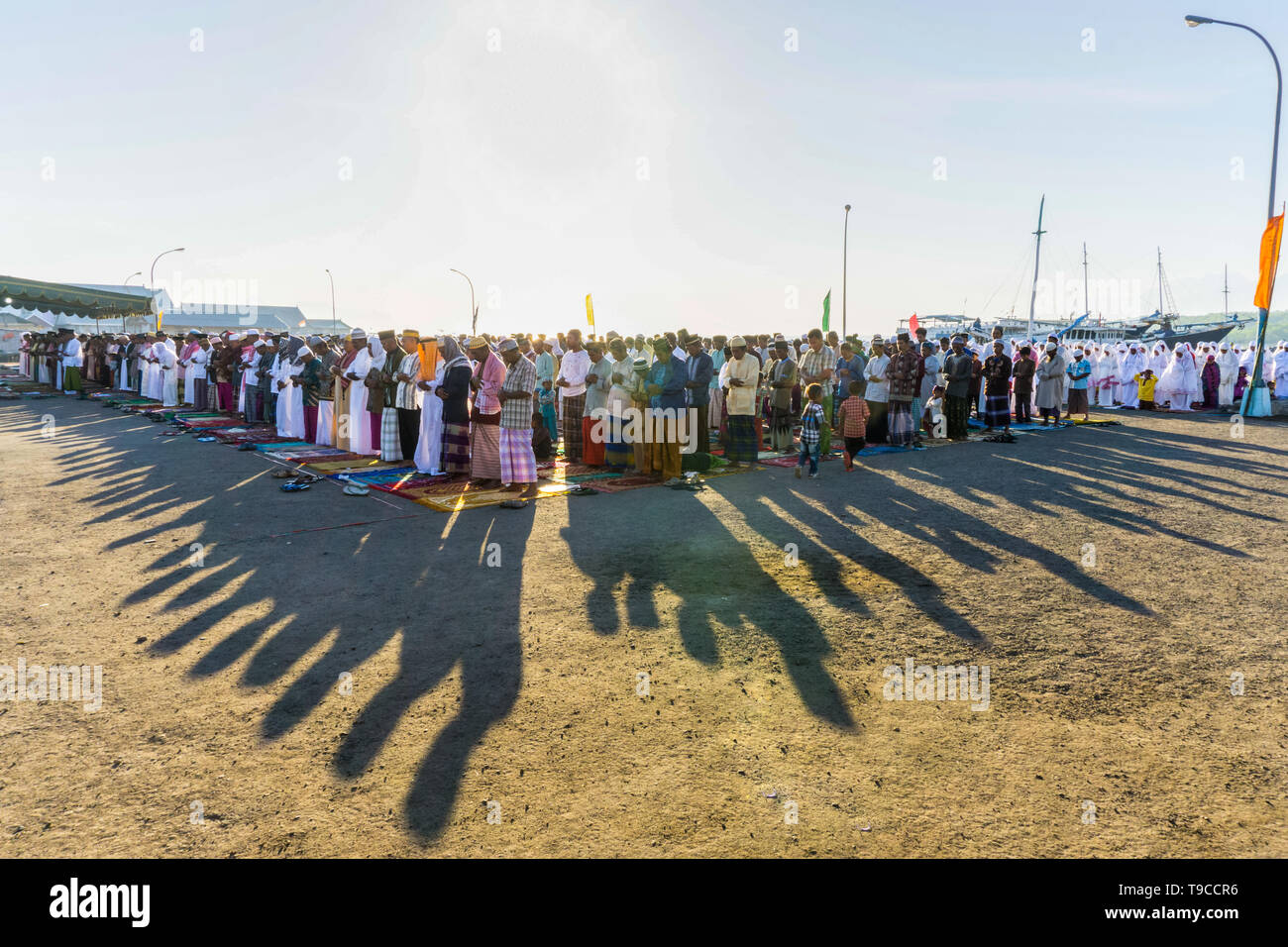 Al masjid al haram sun hi-res stock photography and images - Alamy