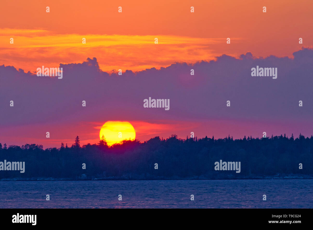 Sunrise on Georgian Bay, Lake Huron, Bruce Peninsula, Tobermory ...