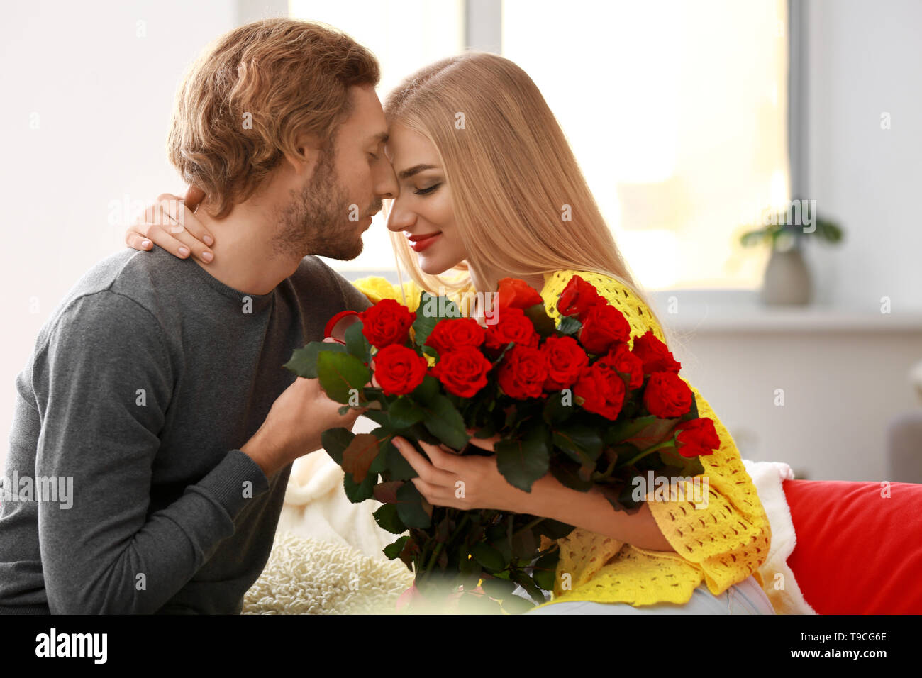 Man proposing beloved beautiful hi-res stock photography and images - Alamy