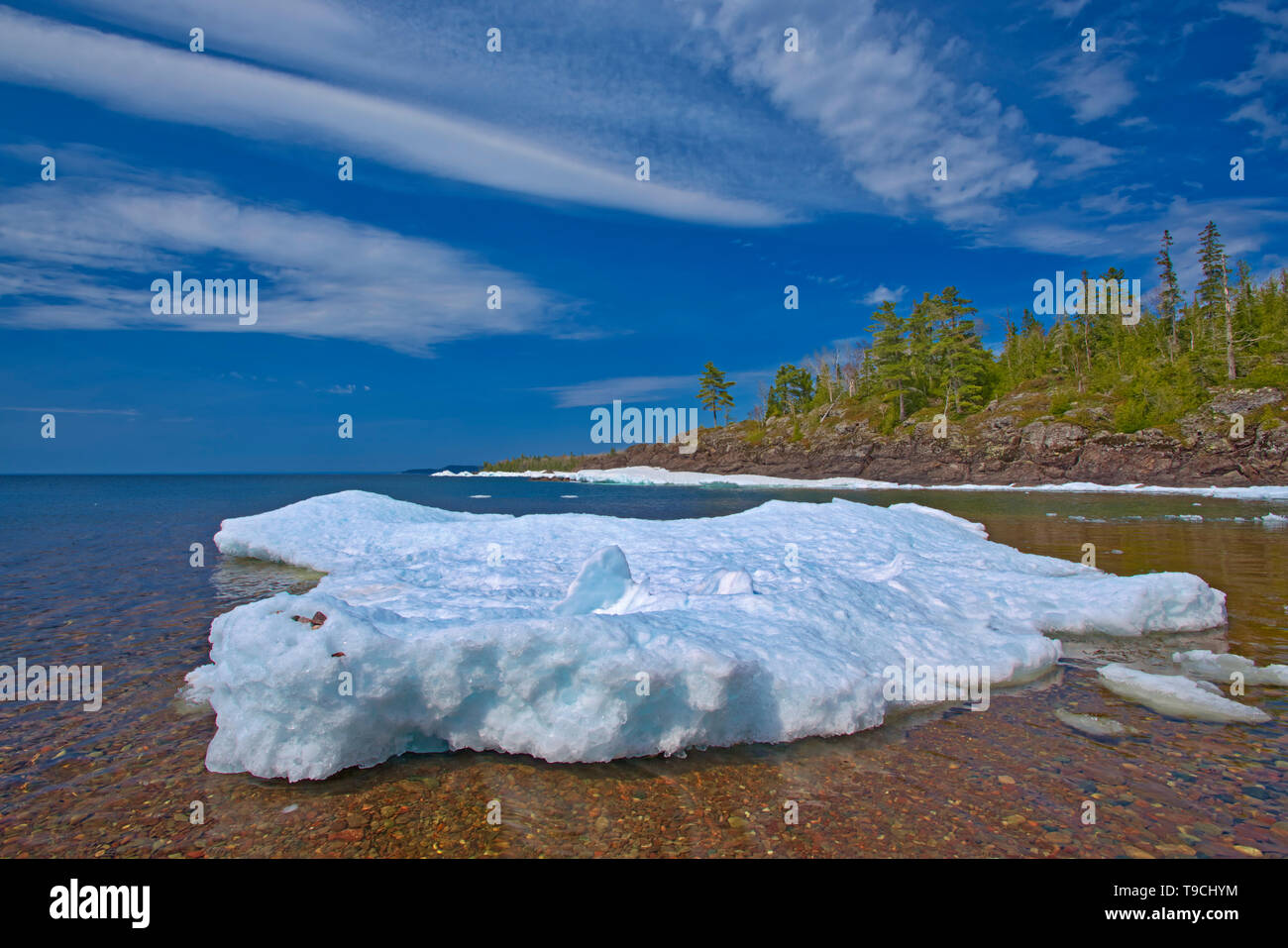 Lake superior provincial park winter hi-res stock photography and ...