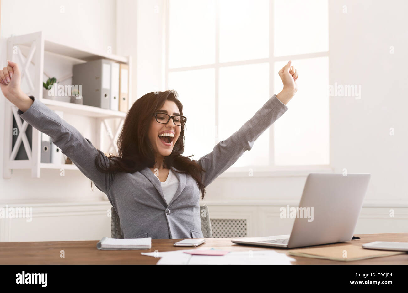 Hands raise hands hi-res stock photography and images - Alamy
