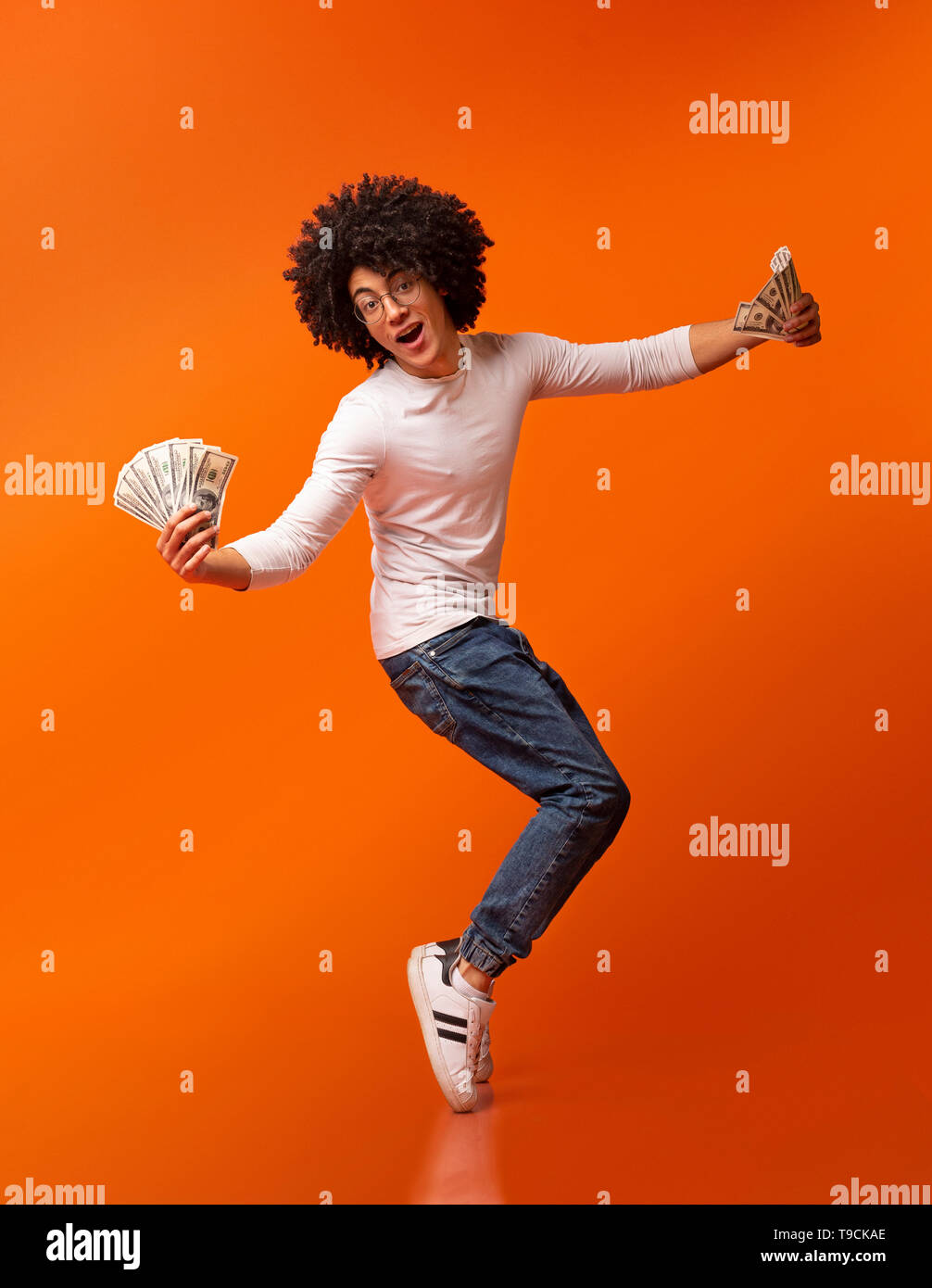 Money dancer hi-res stock photography and images - Alamy