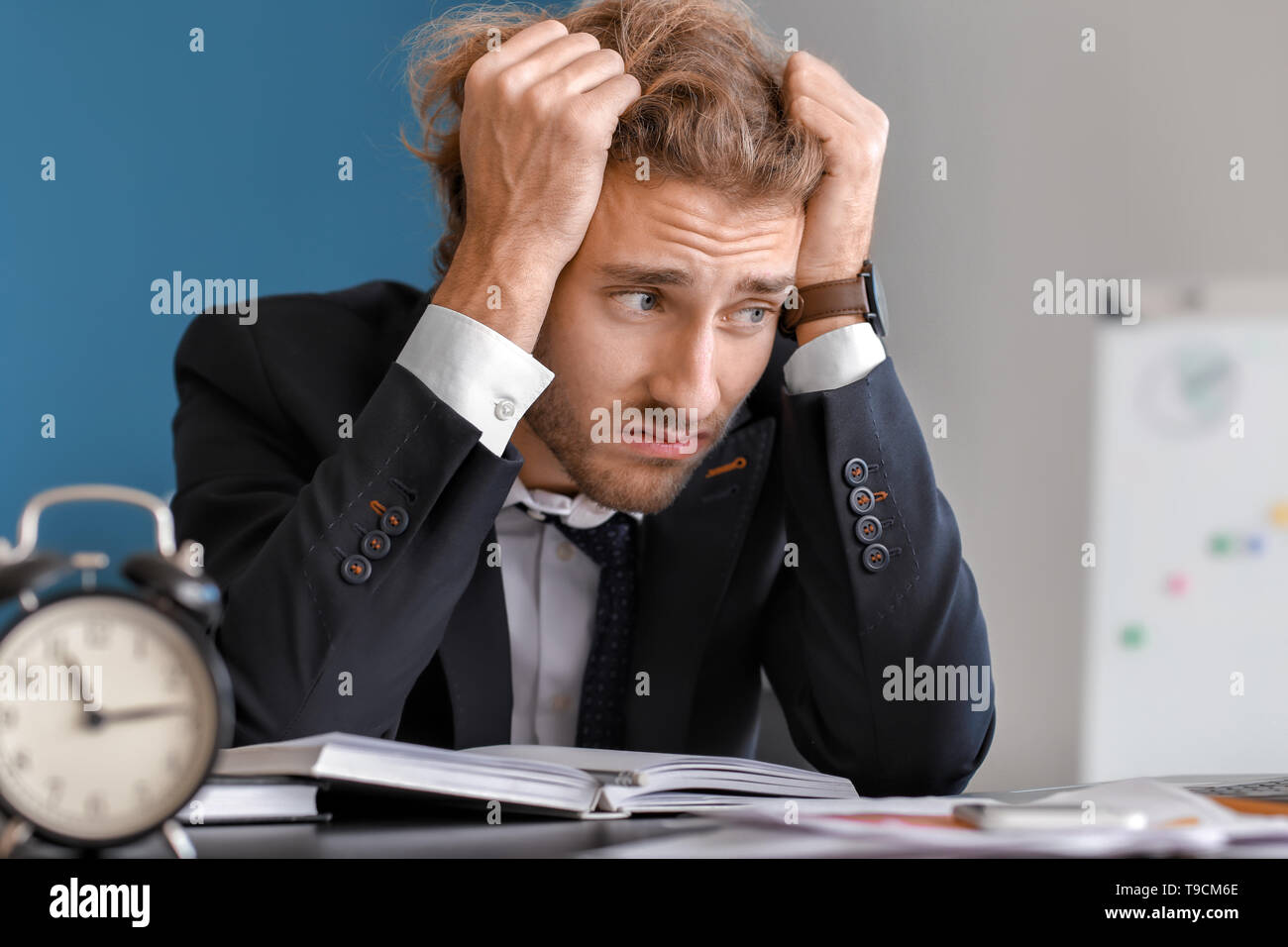 Missing deadlines hi-res stock photography and images - Alamy