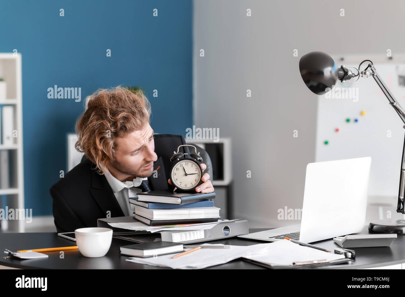 Missing deadlines hi-res stock photography and images - Alamy