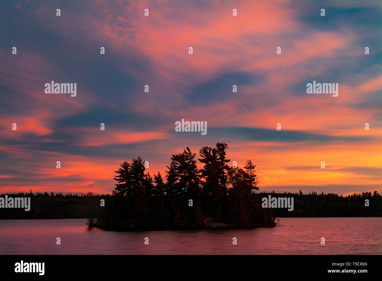 Lake boreal forest island canadian hi-res stock photography and images ...