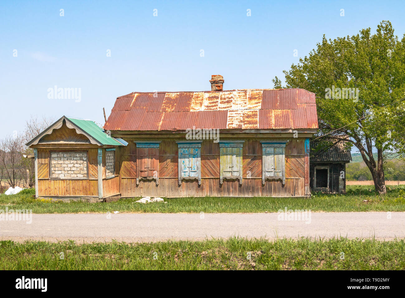 Traditional canadian rural house hi-res stock photography and images ...