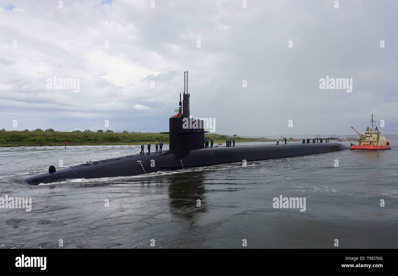 Trident ii d5 missile hi-res stock photography and images - Alamy Trident ii d5 missile hi-res stock photography and images - Alamy
