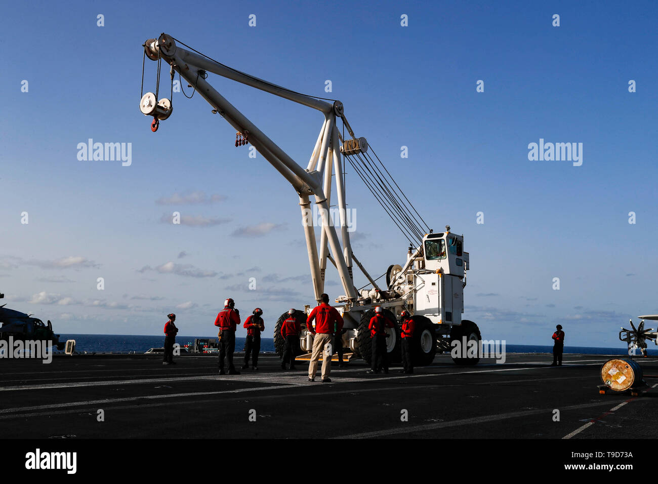Tilly crash crane hi-res stock photography and images - Alamy