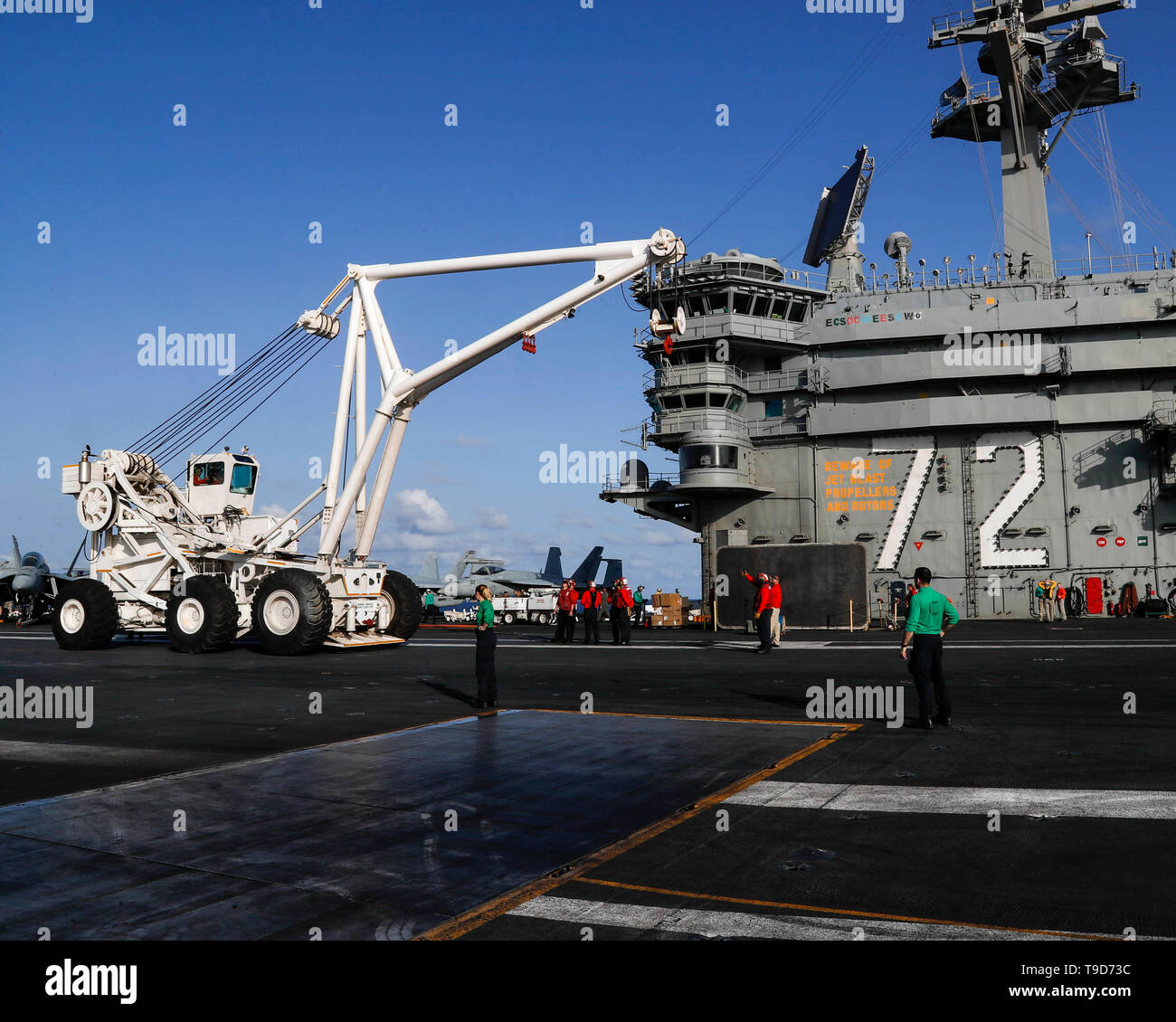 Tilly crash crane hi-res stock photography and images - Alamy