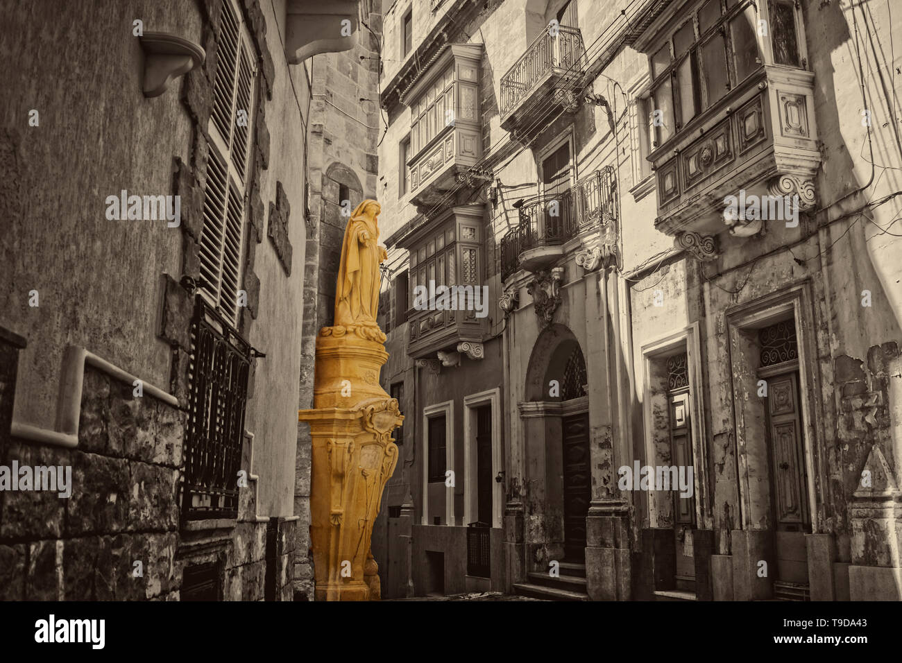 Old Roads in Cospicua Bormla, Malta in monochrome Stock Photo - Alamy