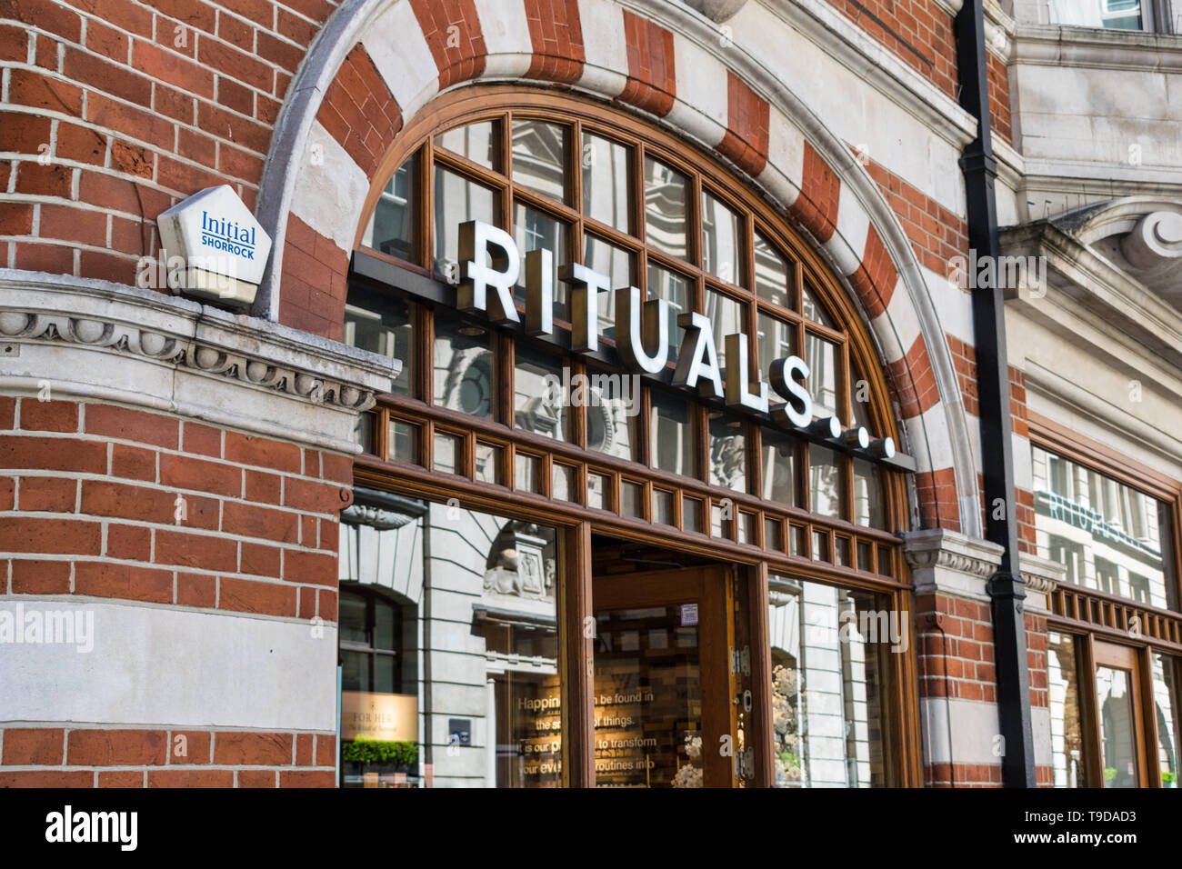 Rituals hi-res stock photography and images - Alamy