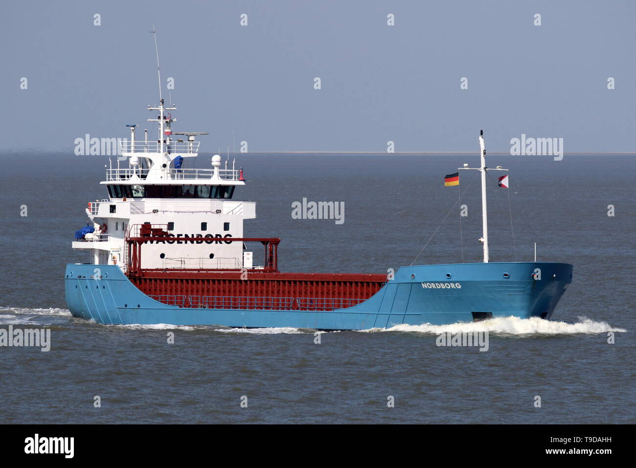 The cargo ship Nordborg passes on 15 April 2019 Cuxhaven and continues ...