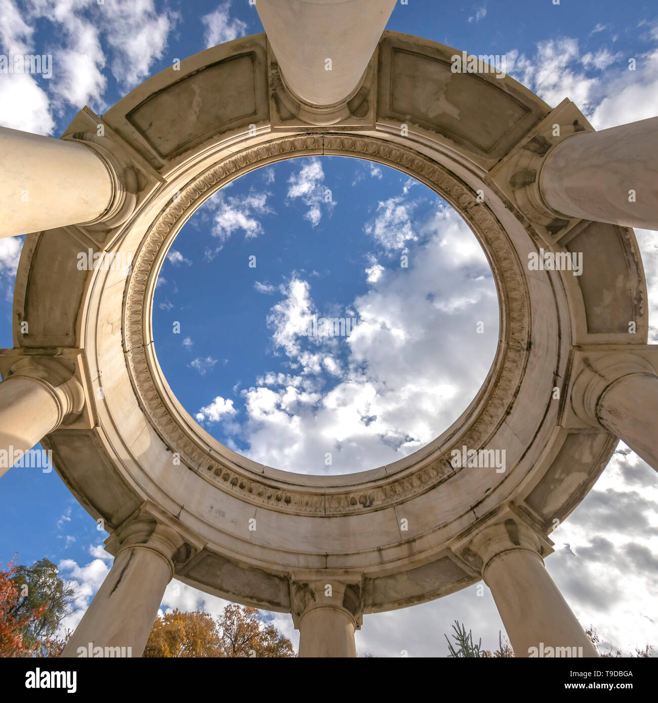 Circular Colonnade High Resolution Stock Photography and Images - Alamy