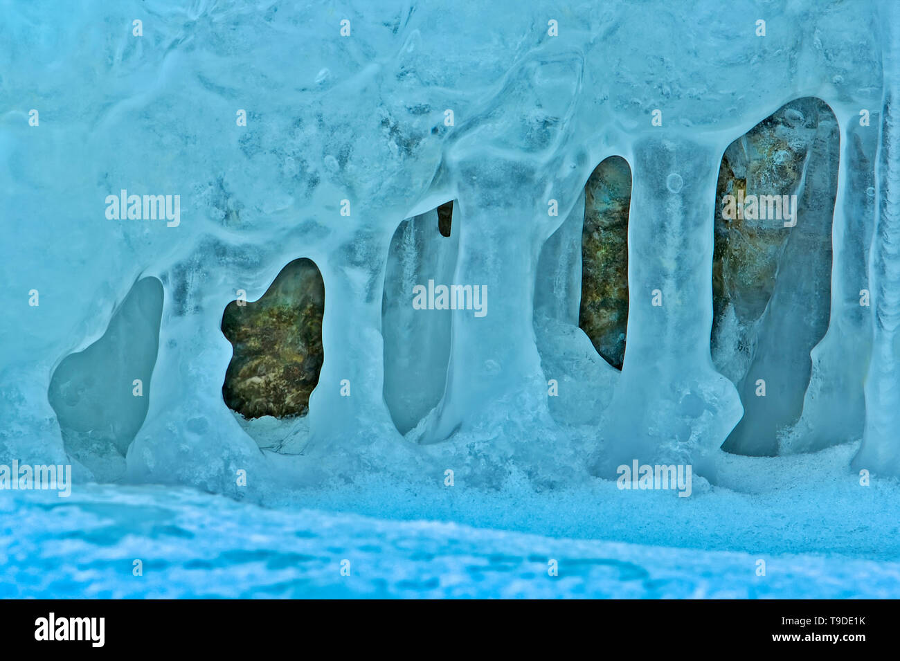 Ice on great lakes hi-res stock photography and images - Alamy
