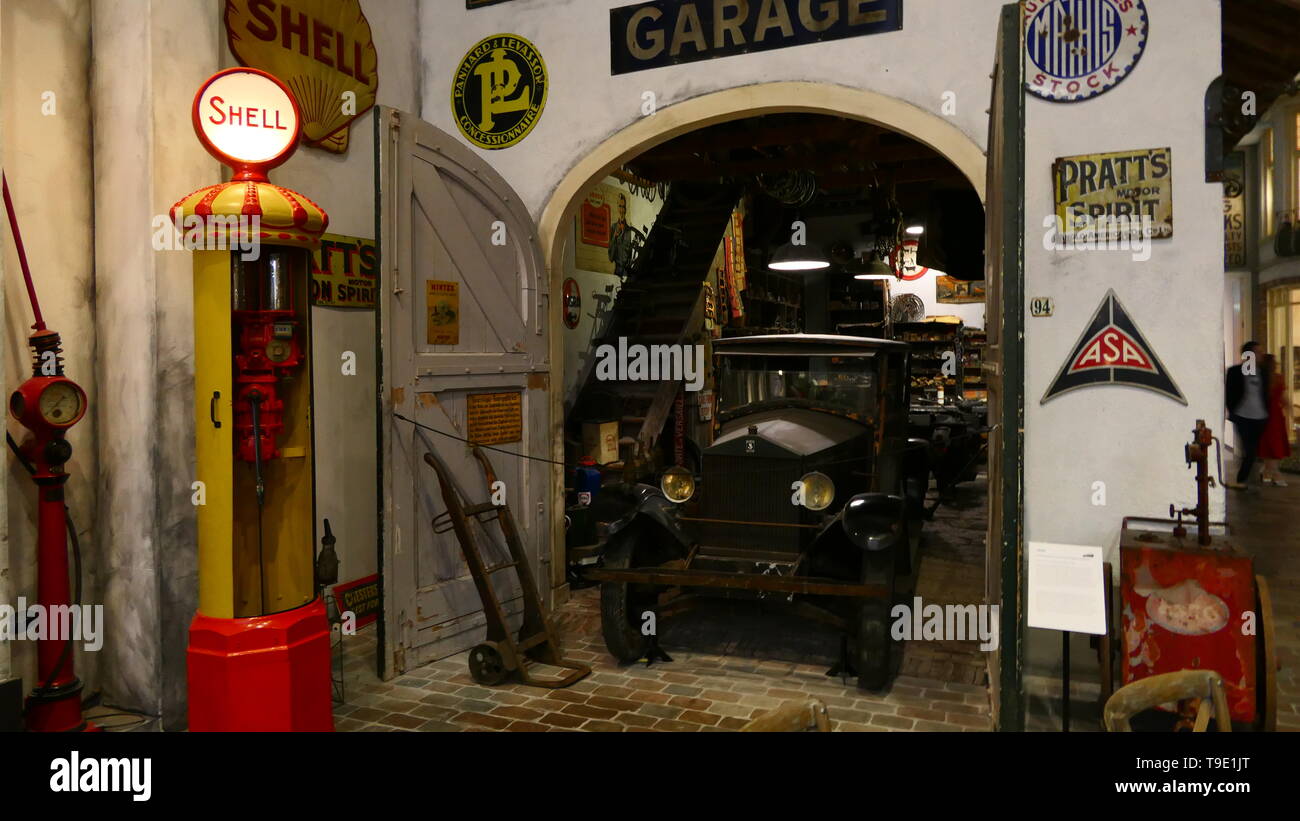 THE HAGUE, THE NETHERLANDS - APRIL 21, 2019: Inside of the famous ...