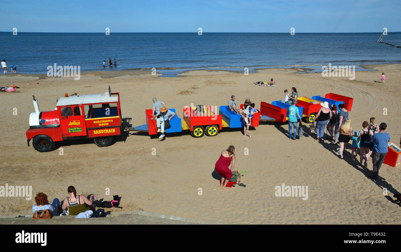 Mablethorpe beach seafront hi-res stock photography and images - Alamy