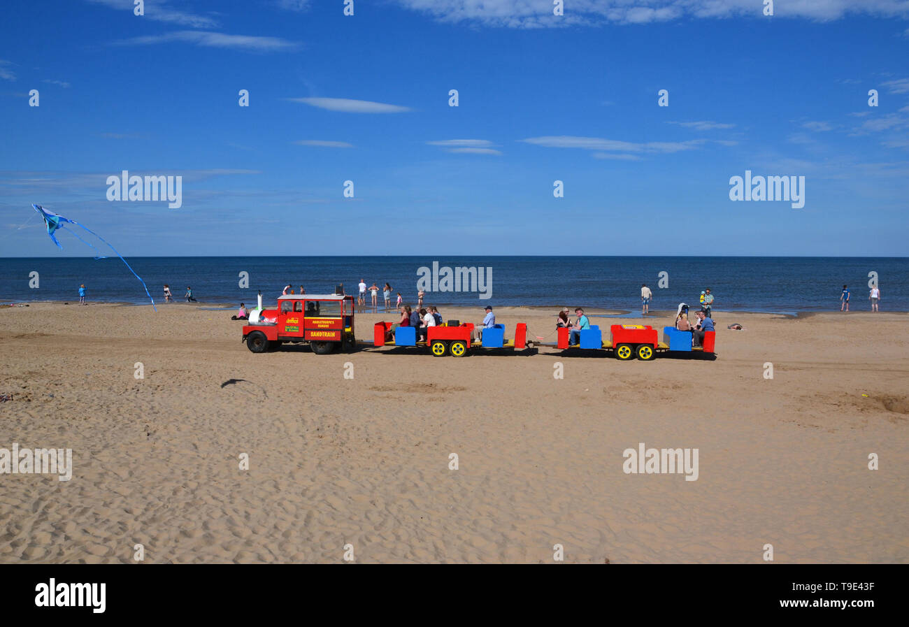 Mablethorpe seafront hi-res stock photography and images - Alamy