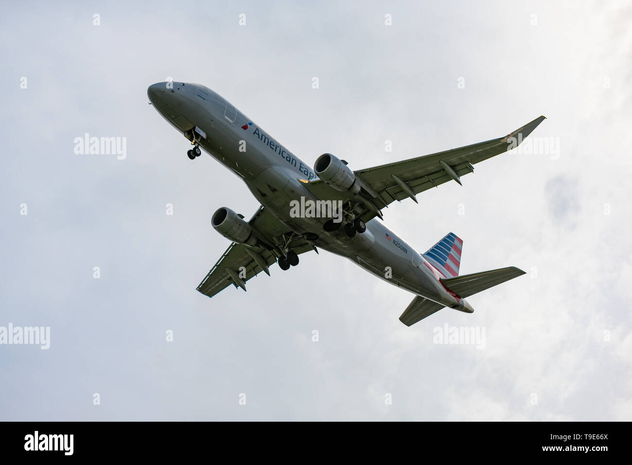 United airlines flight 175 hi-res stock photography and images - Alamy