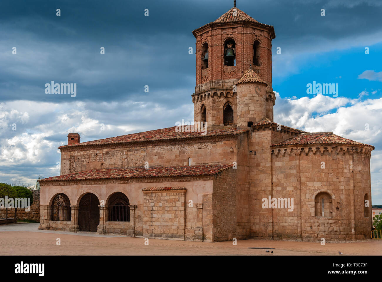 Romanesque heritage hi-res stock photography and images - Alamy