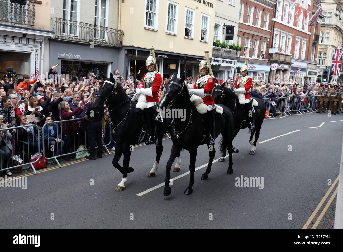 Entry parade hi-res stock photography and images - Alamy